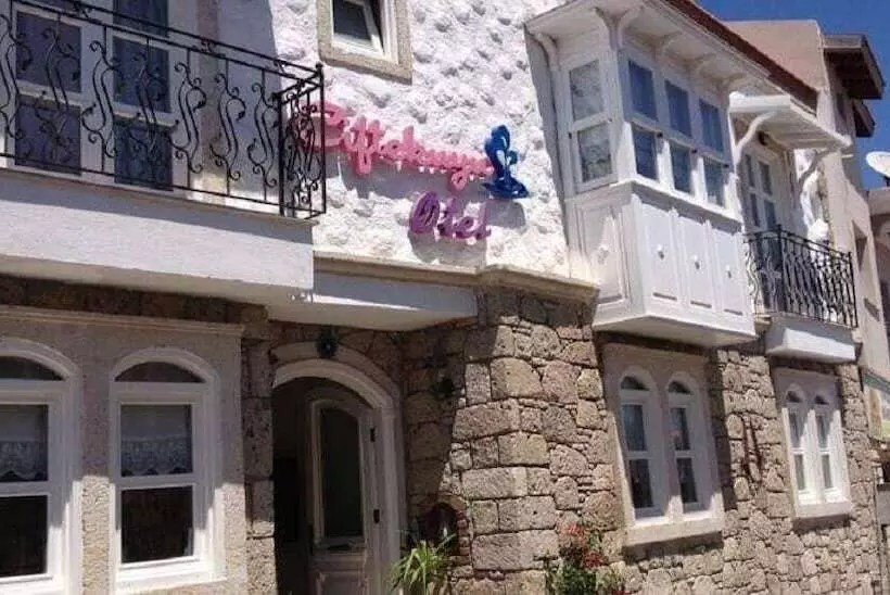Alacati Ciftekuyu Butik Otel - アラサトゥ