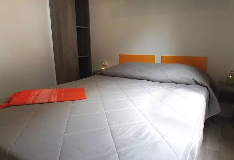 Hotel Vvf Montagnac Hérault - Mèze