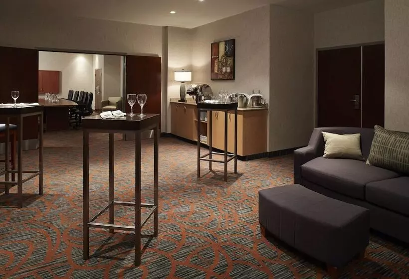 Hôtel Courtyard By Marriott Montreal Airport - Montreal