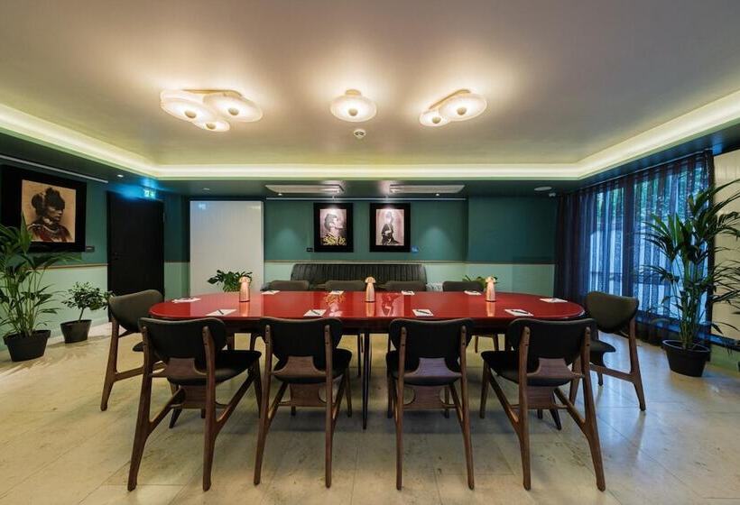 Muze Hotel Dusseldorf Handwritten Collection - Düsseldorf