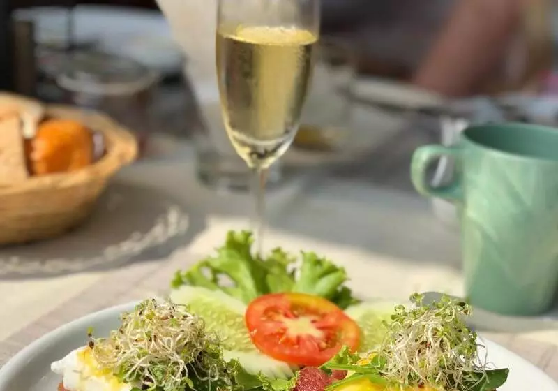 Hotel Let S Hyde Pattaya Resort & Villas   Pool Cabanas - Pattaya