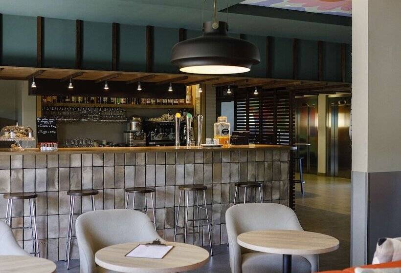 Hôtel Ibis Lyon Est Meyzieu - Meyzieu