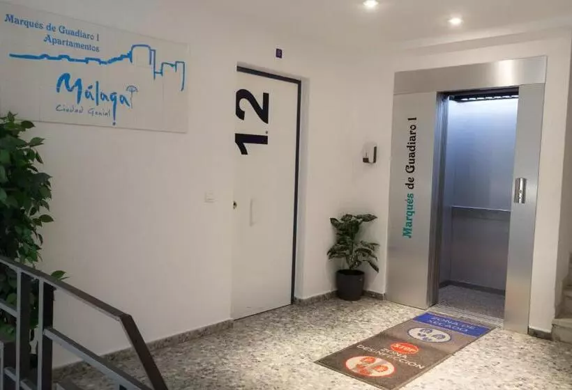 Marqués De Guadiaro 1 Apartamentos - Málaga