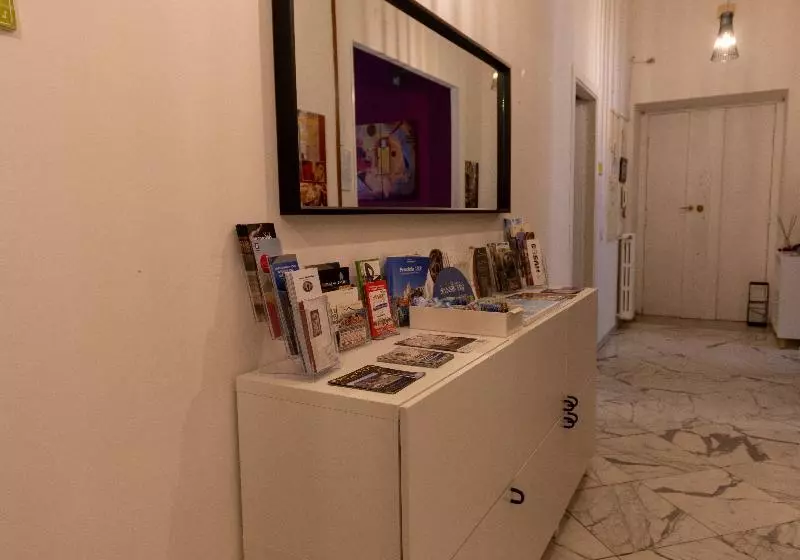 Bed And Breakfast Colori E Note - Naples