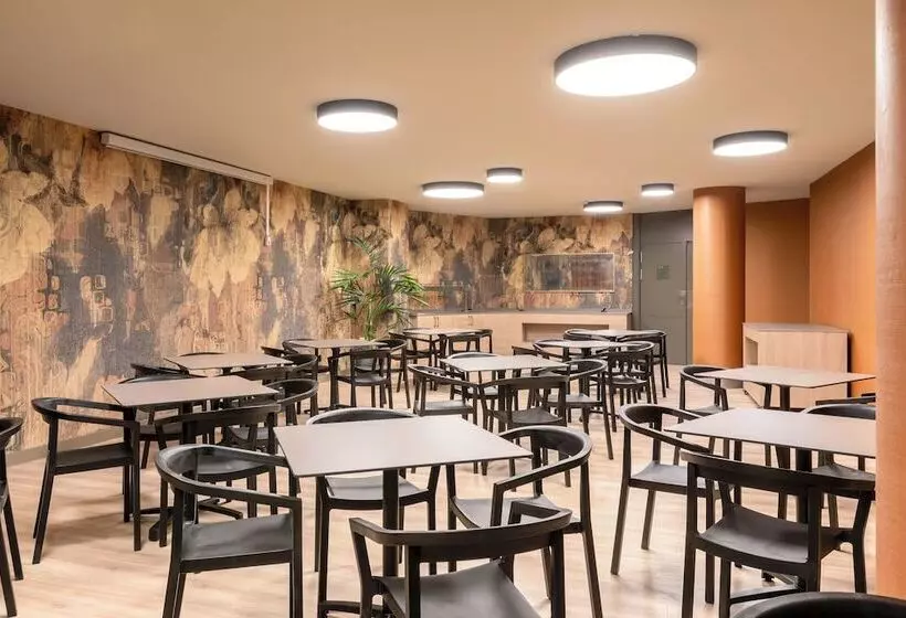 Hôtel Piramides - Madrid