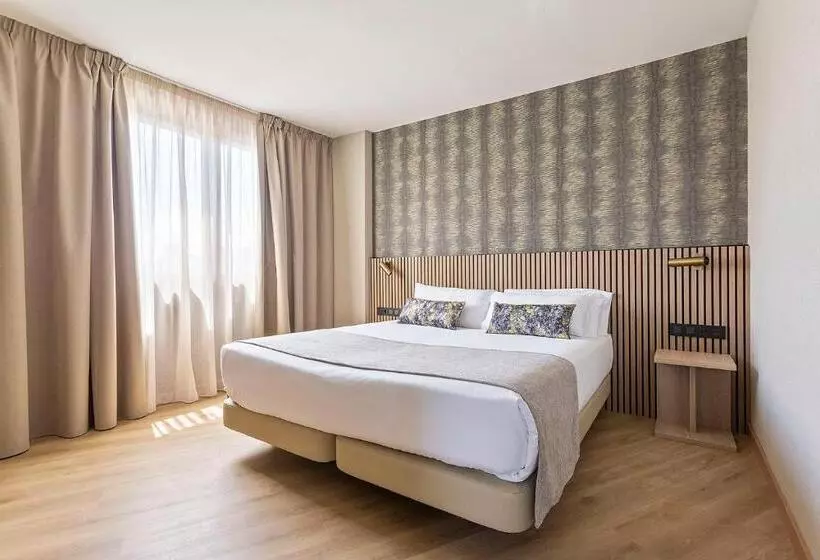 Rafaelhoteles Piramides - Madrid