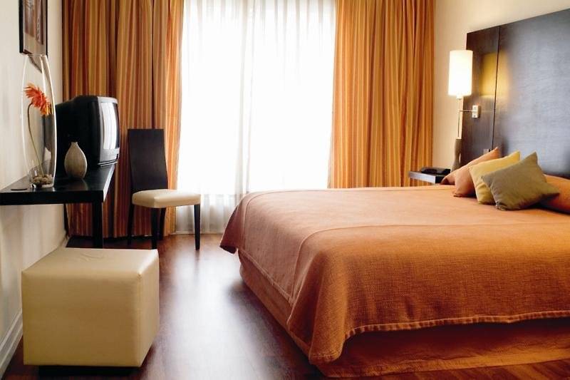 Hôtel Nh Ciudad De Santiago - Santiago