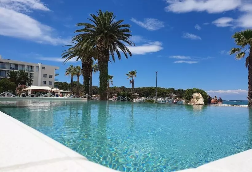 Hôtel Liberty Plaza - Novalja