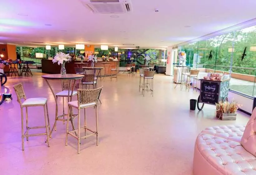 Hotel Almenat Embu Das Artes, Tapestry Collection By Hilton - Embu das Artes