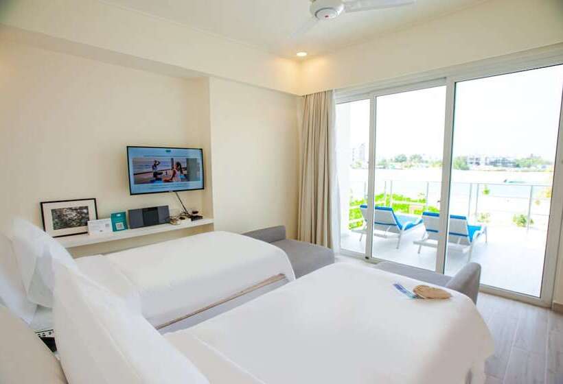 Hôtel Holiday Inn Resort Kandooma Maldives Kids Stay & Eat Free And Dive Free For Certified Divers For A - Maldives