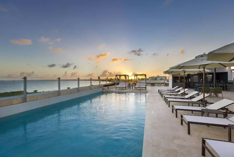 Hotel Residence Inn By Marriott Cancún - Cancún