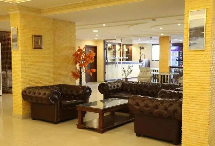 Hôtel Grand Suites - 