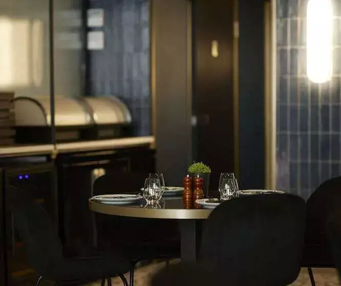 Hôtel The Port Square - Пирей