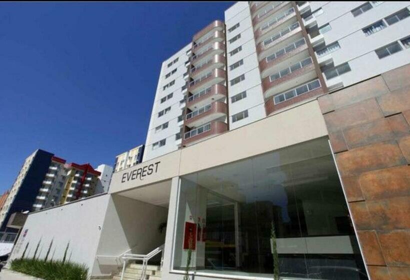 Everest Flat Service - Caldas Novas