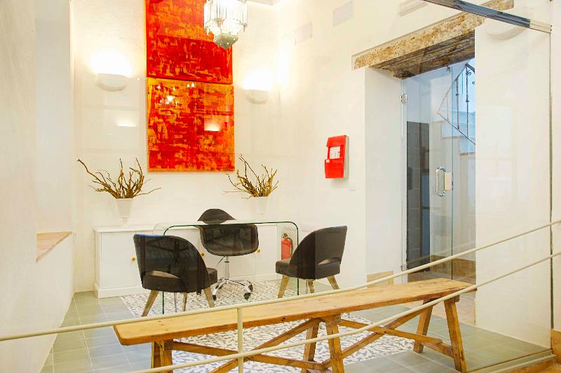 Hotel Overland Suites Catedral - Sevilla