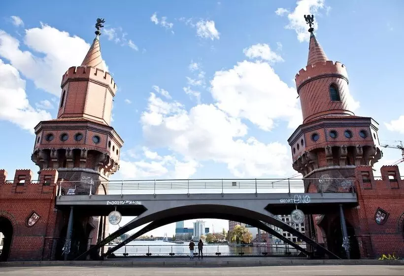Hotel Indigo Berlin East Side Gallery - Berlin