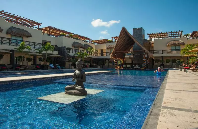 Hotel Aldea Thai By Ocean Front - Playa del Carmen