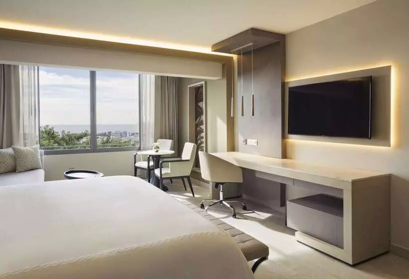 Hotel El Embajador, A Royal Hideaway - Santo Domingo