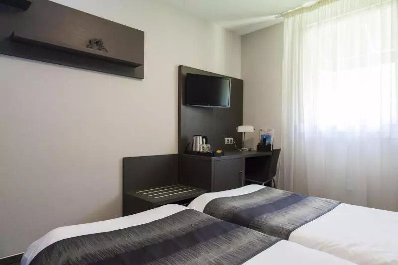 Hôtel Logis Hôtel Le Mas De Jossyl - Lambesc