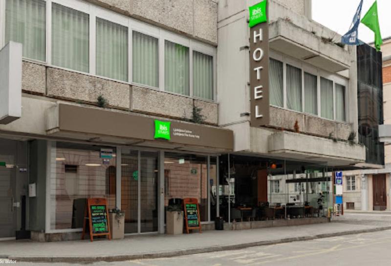 Hôtel Capsule Ibis Styles Ljubljana The Fuzzy Log - Ljubljana