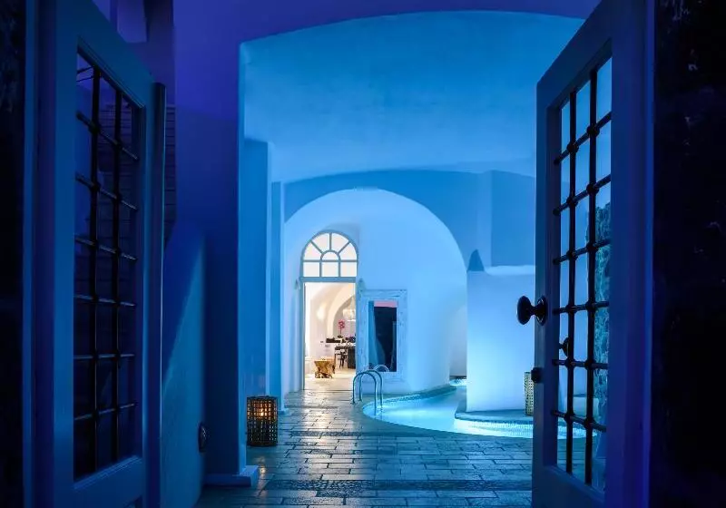 Hôtel Nefeles Luxury Suites - Santorini