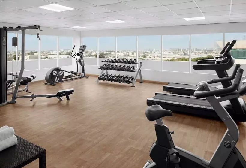 Hotel Holiday Inn Express Dubai Safa Park, An Ihg - Dubai