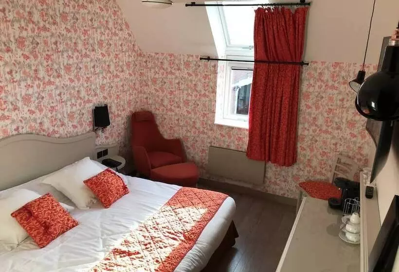 Cit Hotel   Hotel Le Cèdre - Noyon