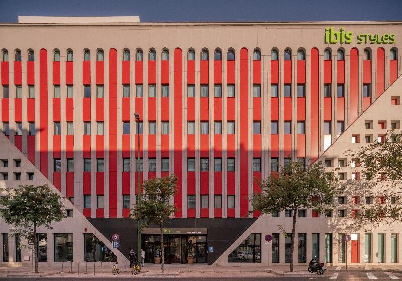 Hôtel Ibis Styles Sevilla City Santa Justa - Seville