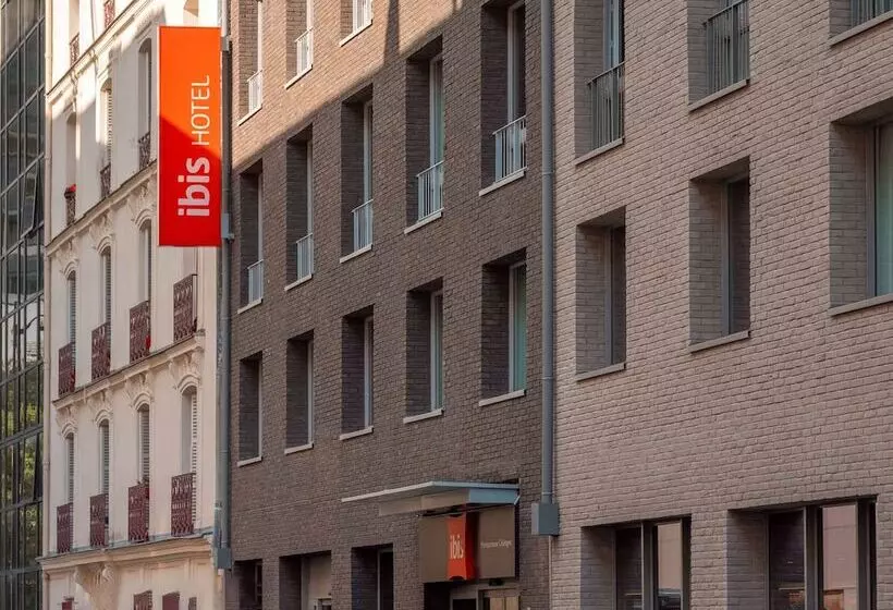 Hôtel Ibis Paris Gare Montparnasse Catalogne - Paryż
