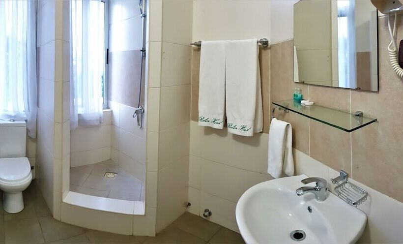 Hotel Robinhood Inn - Accra