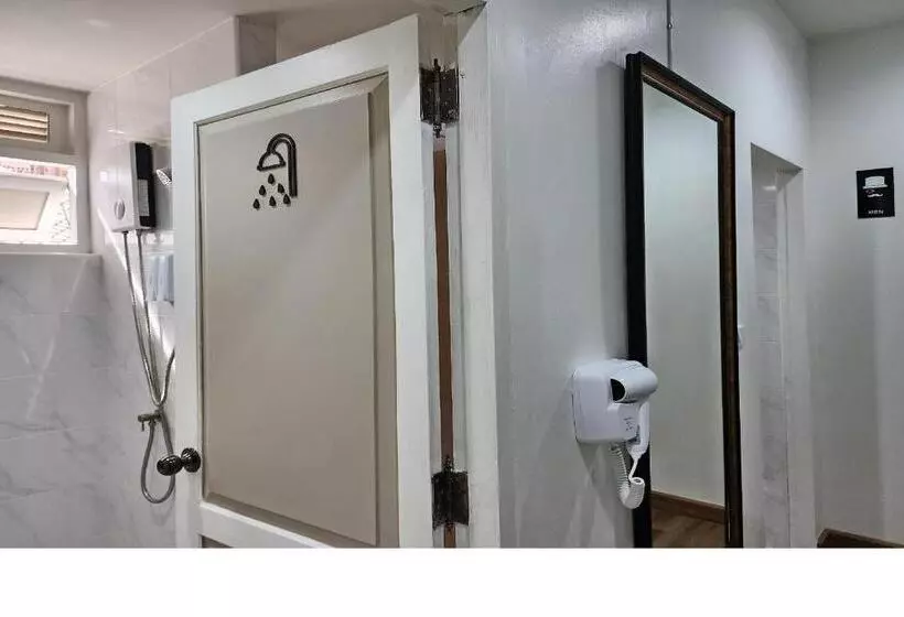 Forgotten Hostel Silom - Bang Rak