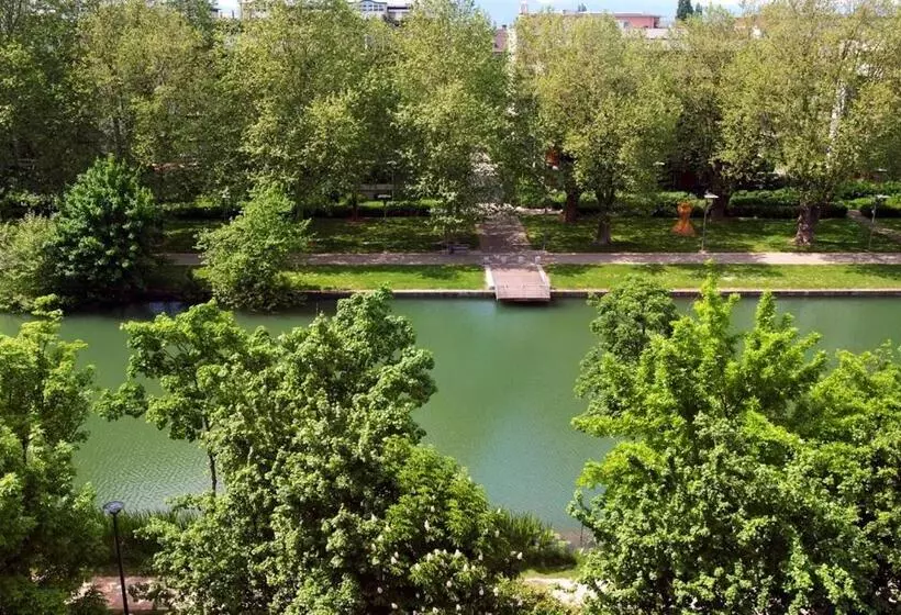 Hôtel Ibis Styles Mulhouse Centre Gare - Mulhouse