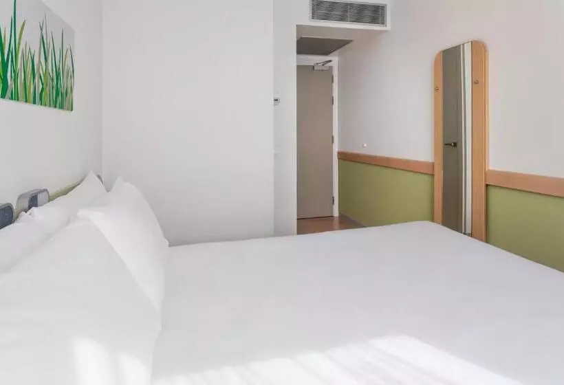 B&b Hotel Zaragoza Plaza Mozart - Zaragoza