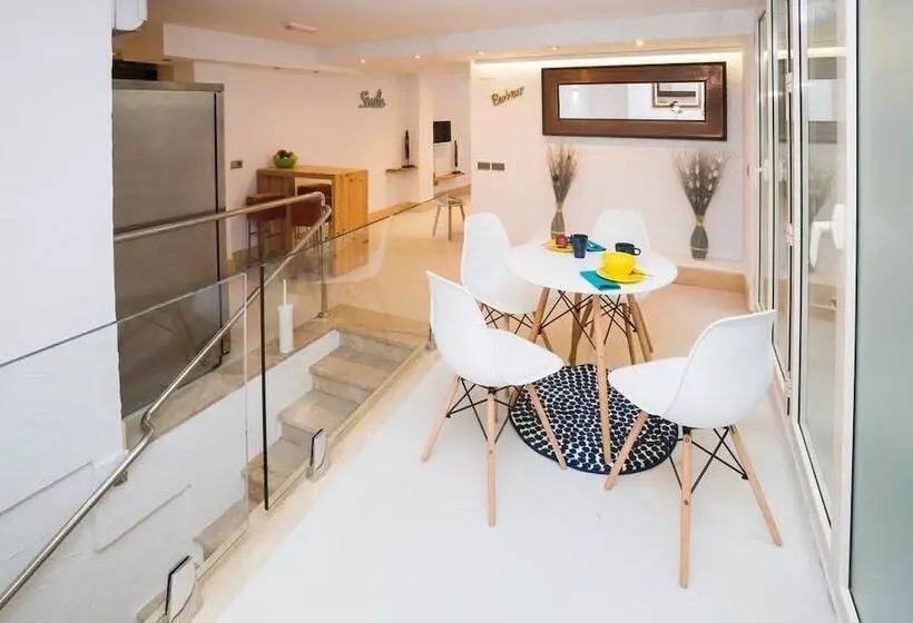 Y Hostel   Albergue Juvenil - Palma