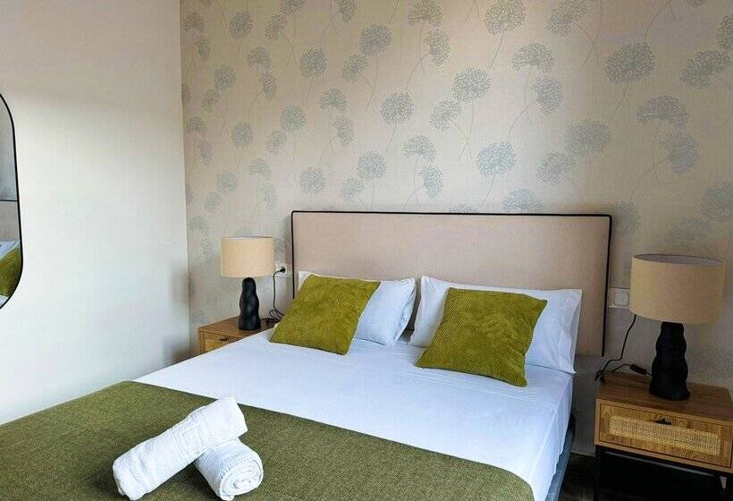 Apartamentos Plaza San Agustin 3000 - Granada