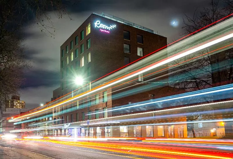 Hôtel Roomzzz London Stratford - Stratford