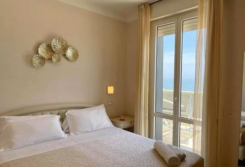 Hôtel Brasil Seaview - Milano Marittima