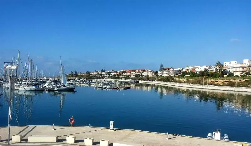 Hôtel (Catégorie 1/2 *) Acacia Palace - Marina di Ragusa