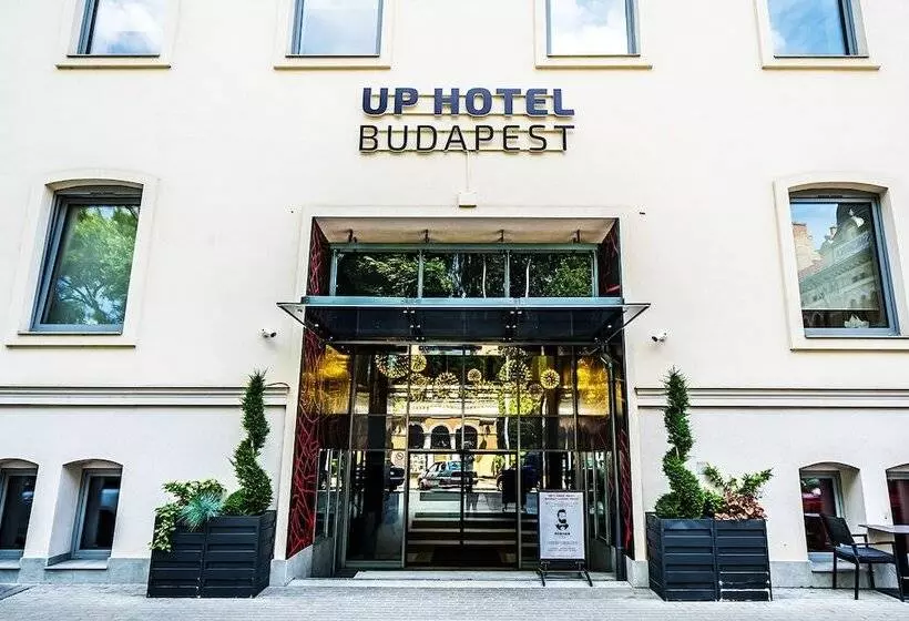 Up Hotel Budapest - Budapest