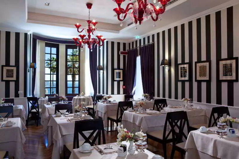 Hôtel The Ashbee - Таормина