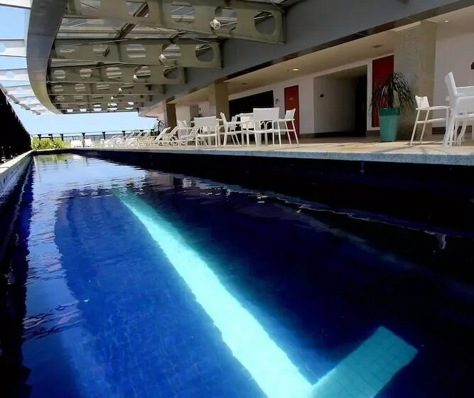 Hotel Intercity Salvador - Salvador