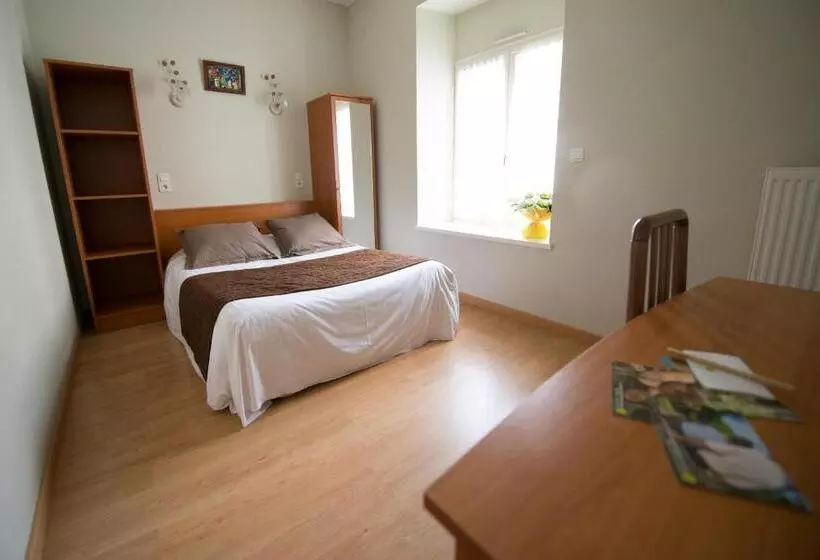 Hôtel La Croix Verte  Le Relais Des Moulins - Bain-de-Bretagne