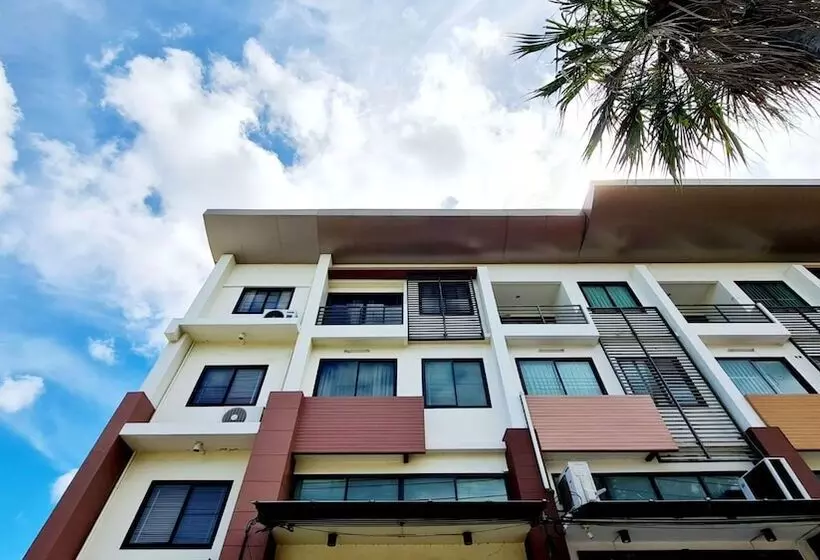 Pension  Tp House @Town - Phuket City
