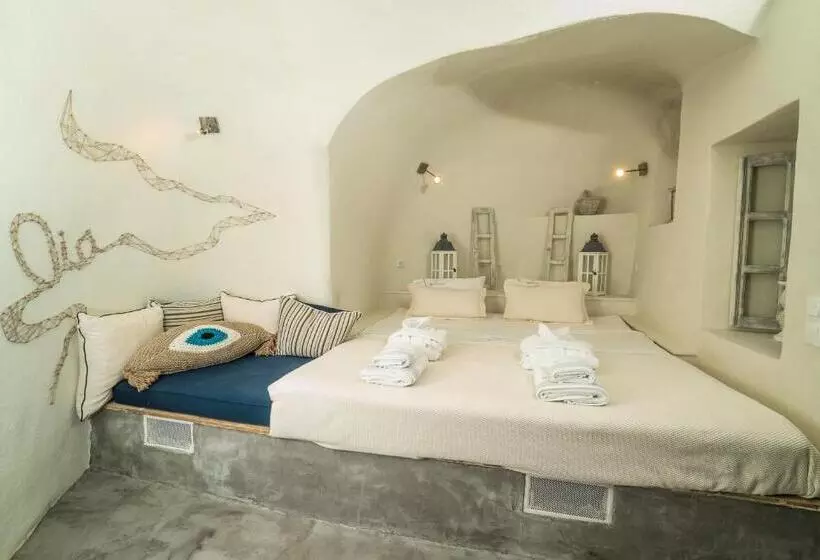 Kaleidoscope Cave Houses - Oia