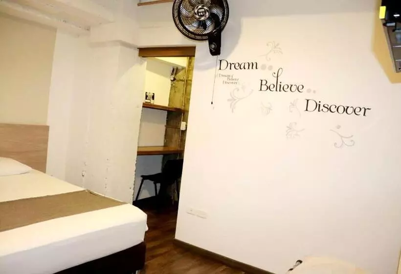 Hotel Alojamiento Carriquí - Pereira