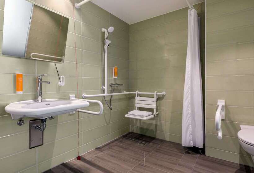 Hôtel Super 8 By Wyndham Oberhausen Am Centro - Oberhausen