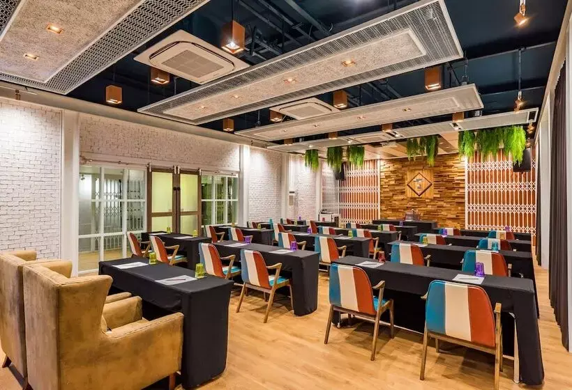 Hotel Surestay Plus By Best Western T Pattaya - Pattaya