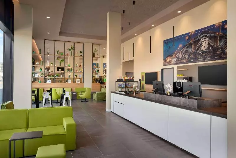 Hôtel Super 8 By Wyndham Mainz Zollhafen - Wiesbaden