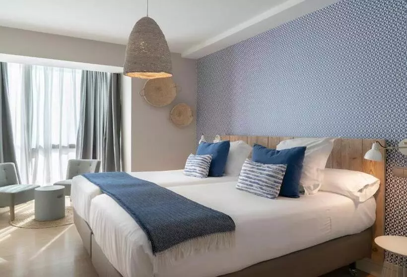 Hotel Vincci Puertochico - Santander, España