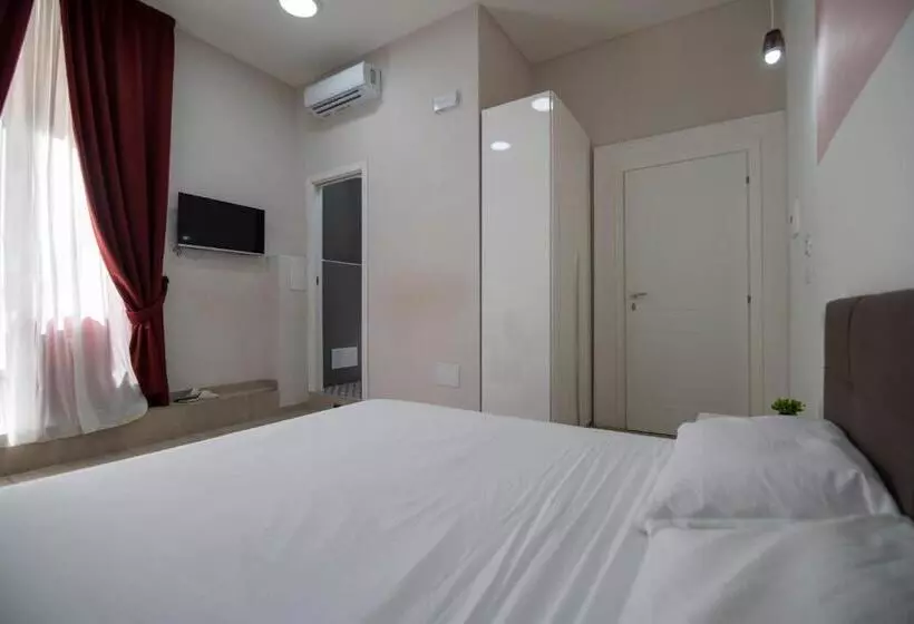Hôtel La Chambre - Неаполь